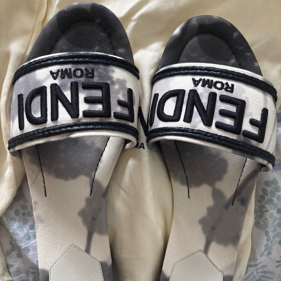 Fendi | Shoes | Fendi Wmns Signature Slide Floral Grey White | Poshmark